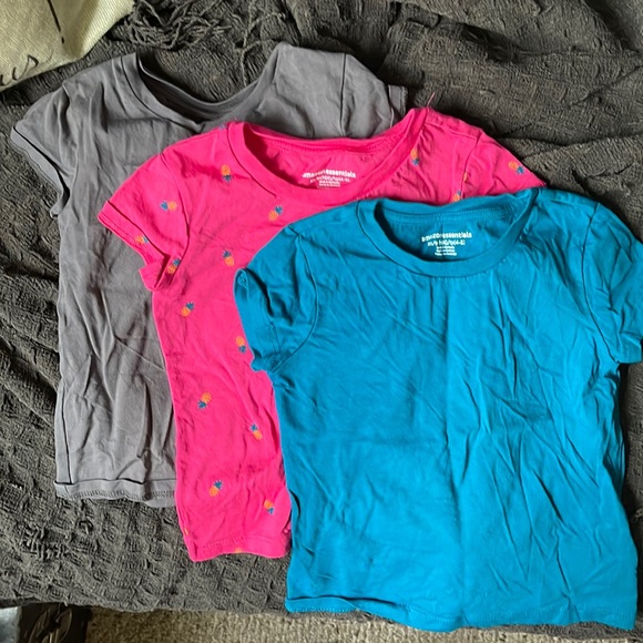 Amazon Essentials | Shirts & Tops | Amazon Essentials Tshirts 3 Size Xs ...